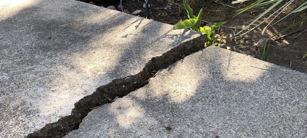 Mastering Concrete Driveway Crack Repair: Melbourne Guide Mastering Concrete Driveway Crack Repair: Melbourne Guide