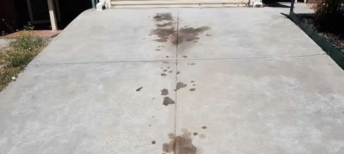 How to Remove Oil Stains from Concrete Driveways in Melbourne | Concept Concrete